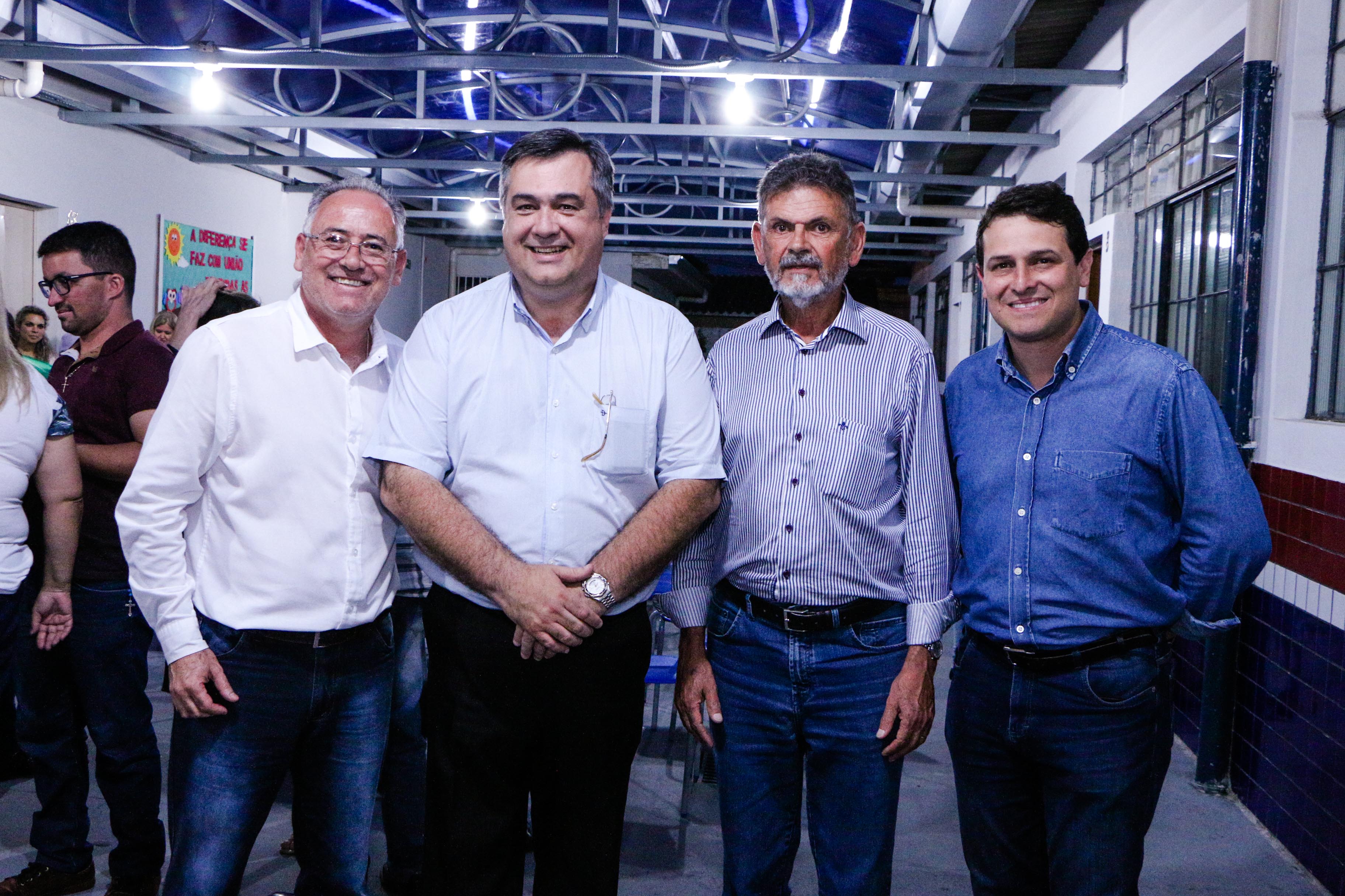 Prefeitura entrega reforma da Escola Municipal Mateus Leme – Autarquia ...